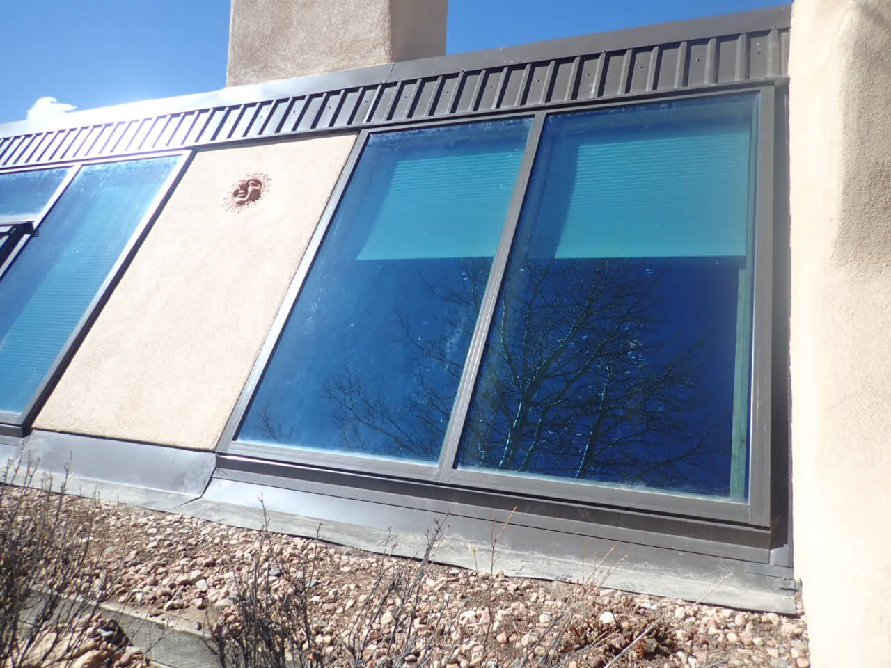 Earthship – Greenhouse Glass South Facing Walls (Part 1) – GREENHOUSES ...